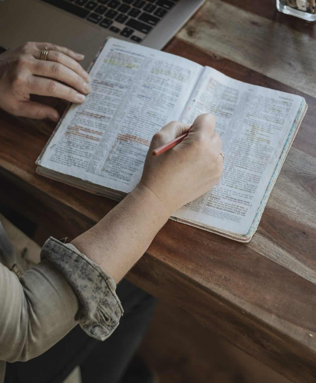 Simply Color - Simply Scripture